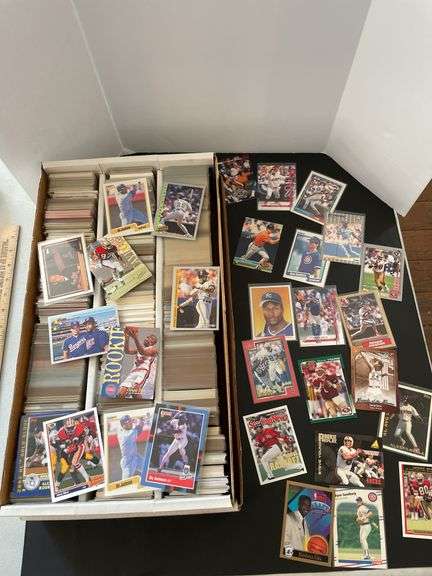 Box of Sports Cards - Auction Ohio