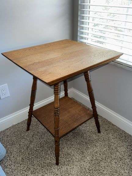 Antique Victorian Oak Spindle Leg Parlor Side Table - Auction Ohio