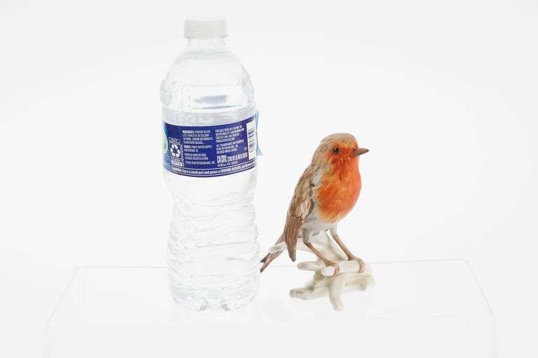 Vintage Goebel Robin Figurine - Auction Ohio