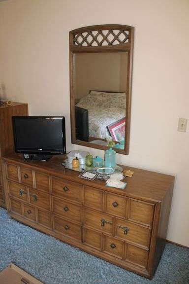 MCM Drexel Dresser - Auction Ohio