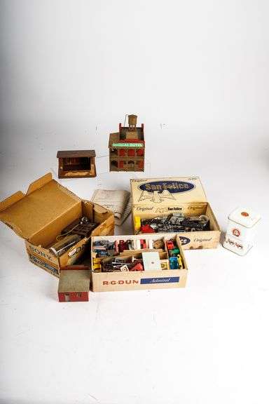 Vintage N Scale Train Accessories - Auction Ohio
