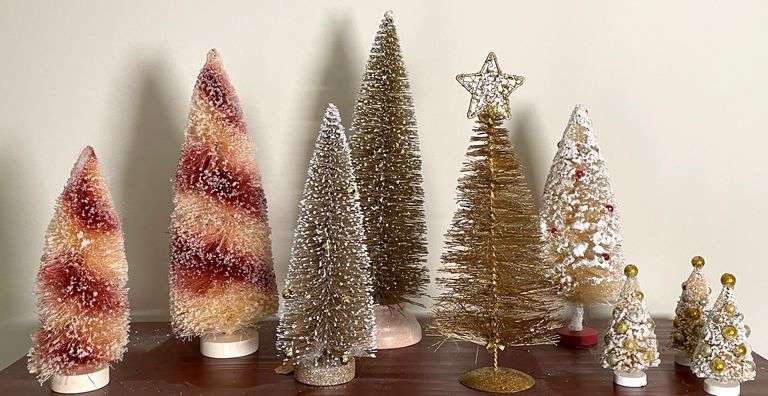 Dept 56/Lang/Other - Trees - Auction Ohio