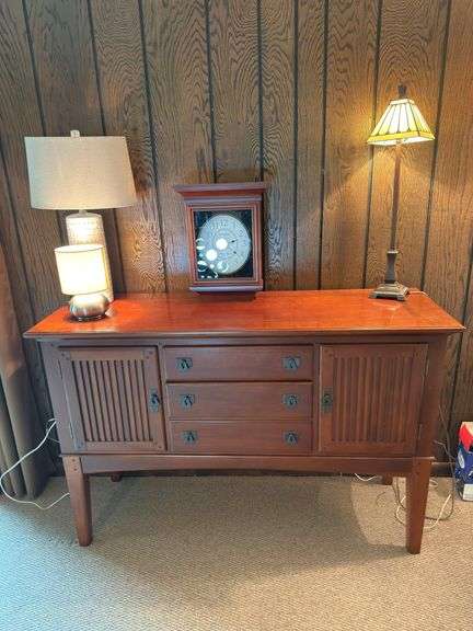 Mission style buffet - Auction Ohio