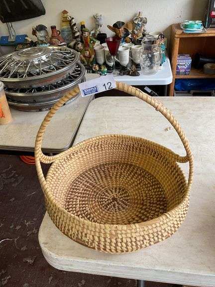 Pine Needle Baskets - Auction Ohio