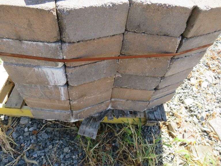 Topper Block - Auction Ohio