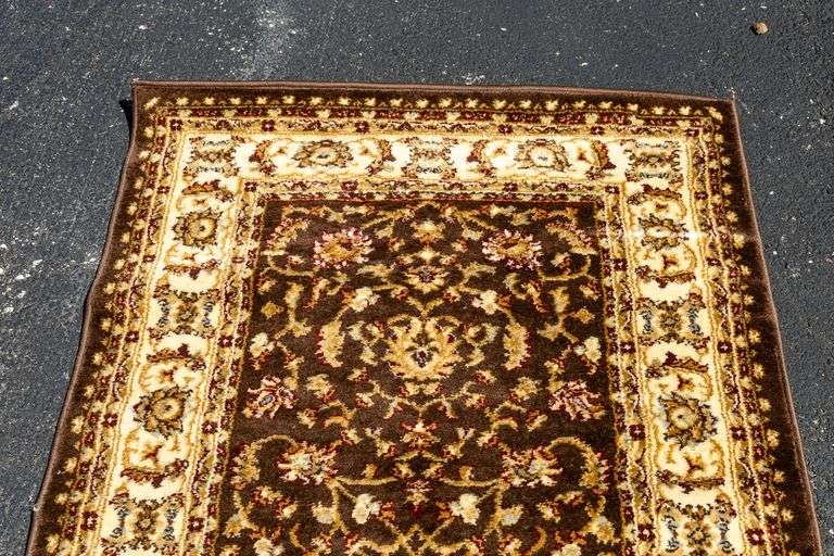 Classic Agra Rug - Auction Ohio