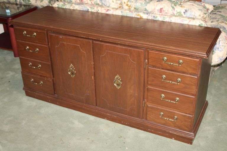 Credenza Cabinet - Auction Ohio