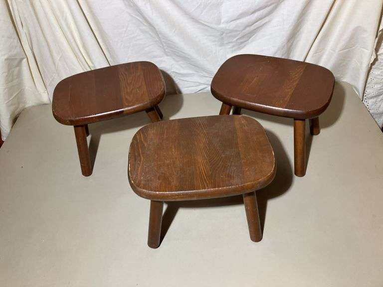 Three Newer Milking Stools - Auction Ohio
