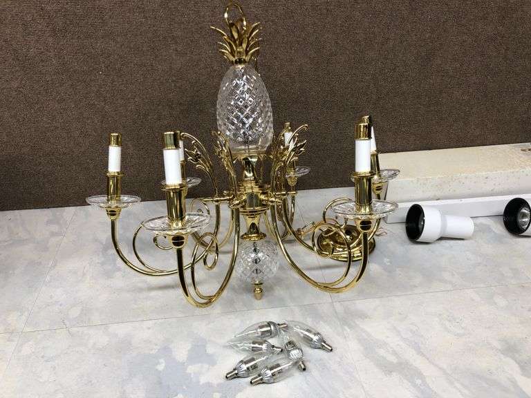 Pineapple Chandelier Light - Auction Ohio