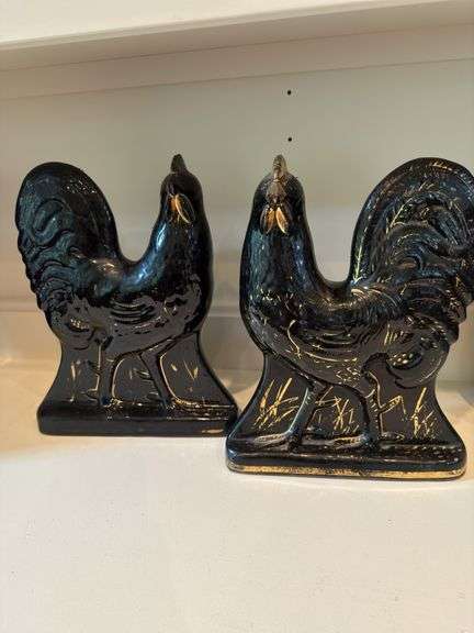 RARE Staffordshire Jackfield roosters-1880's - Auction Ohio