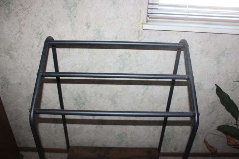 Rustic Quilt Rack - Auction Ohio