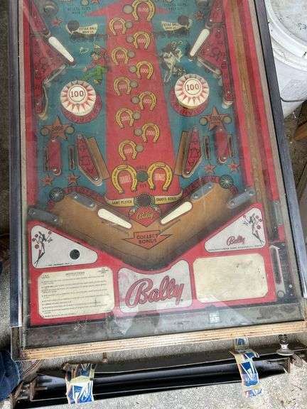 1970’s Bally Flip-Flop Pinball Machine - Auction Ohio