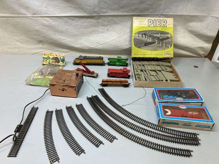 Model Train Gear - Auction Ohio
