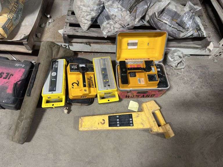Dynatel under ground locators - Auction Ohio