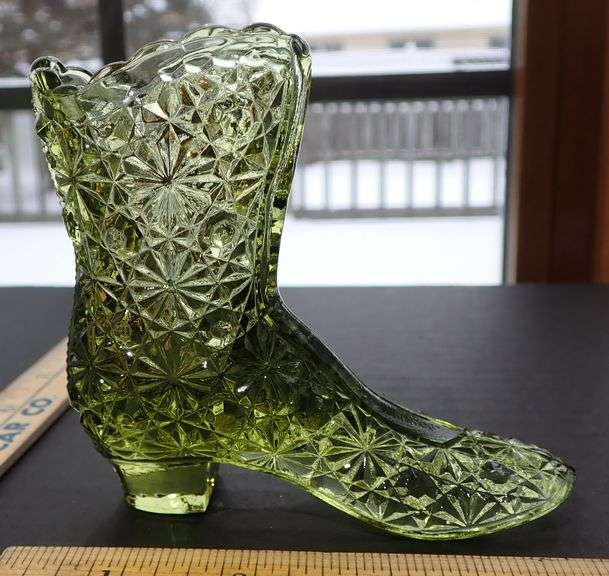 Fenton Glass Boot Daisy and Button Pattern Avocado Green Shoe - Auction ...