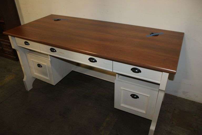 Farmhouse Desk - Auction Ohio