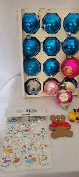 Vintage Shiny Brite Christmas, bulbs and lights - Auction Ohio