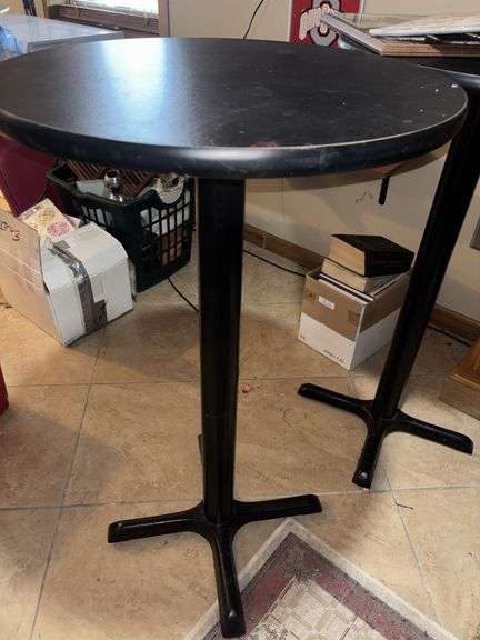 Tables - Auction Ohio