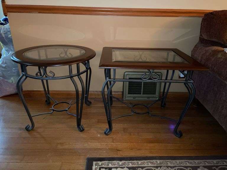 Side tables - Auction Ohio