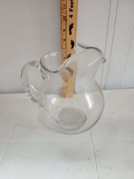 Clear Glass Pitcher - Auction Ohio
