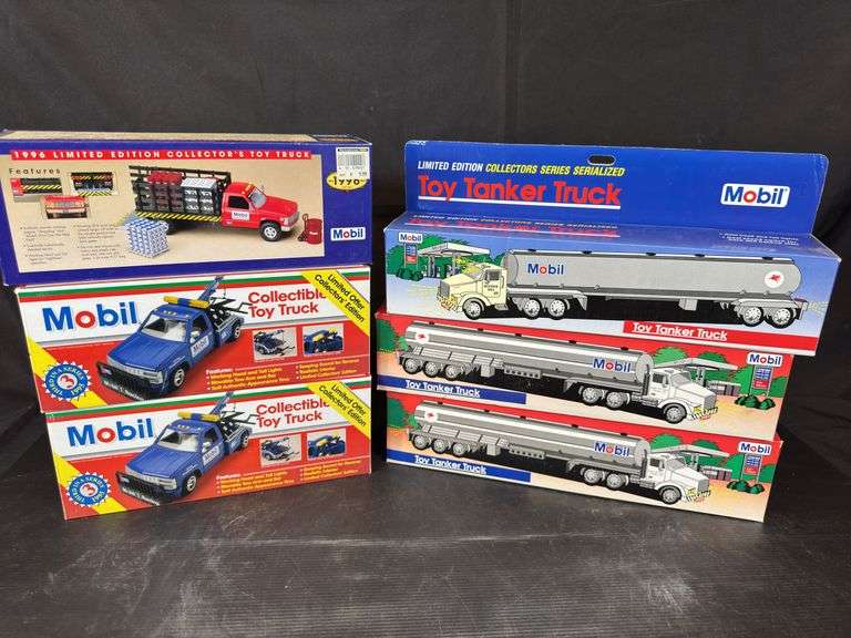 Mobil Toy Trucks - Auction Ohio