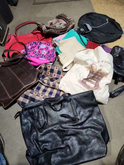Assorted Bags & Purses - Auction Ohio