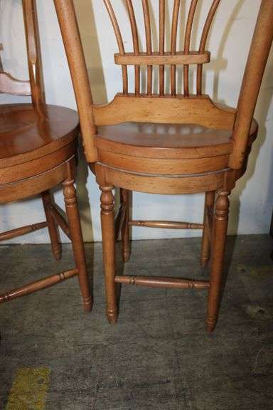 Counter Stools - Auction Ohio