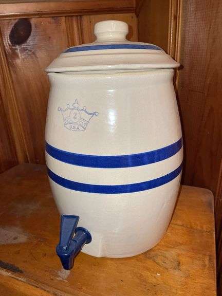 Crock water dispenser - Auction Ohio