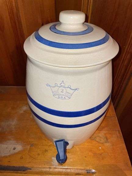 Crock water dispenser - Auction Ohio
