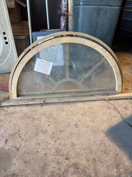 Half Round window - Auction Ohio