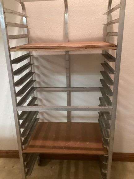 Bakers Rack - Auction Ohio