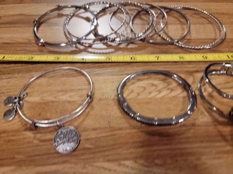 12 Assorted Bracelets - Auction Ohio