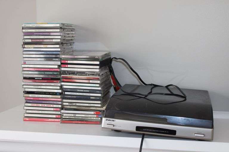 Sony Turntable & CDs - Auction Ohio
