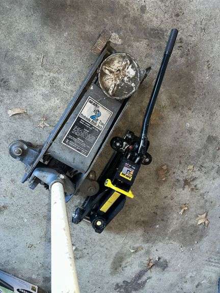 2-2 ton jacks - Auction Ohio
