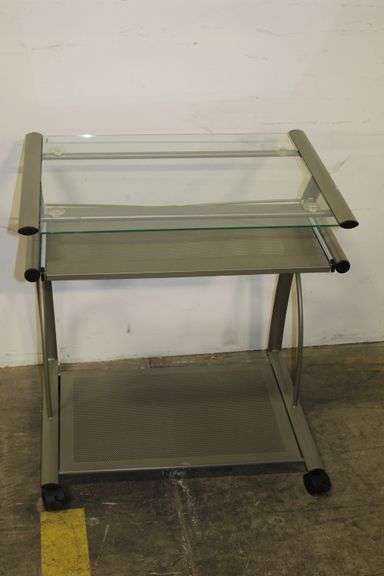 Portable Student Desk - Auction Ohio