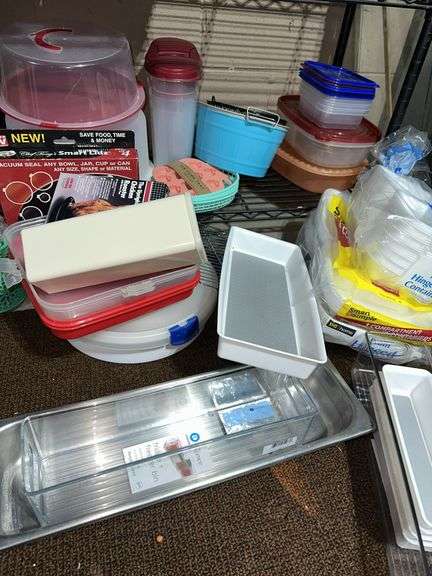 Kitchen storage-Tupperware etc - Auction Ohio