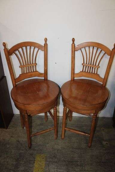 Counter Stools - Auction Ohio
