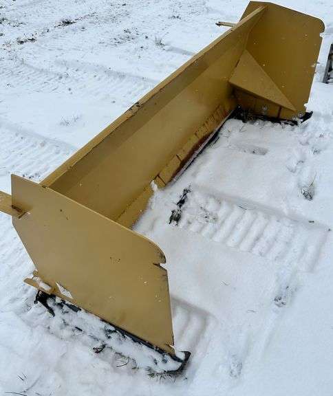 92" Snow Box - Auction Ohio