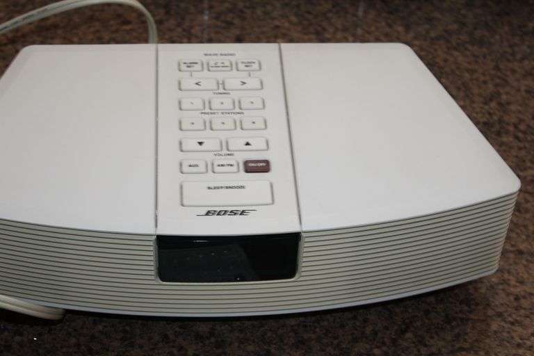 Bose Wave Radio - Auction Ohio