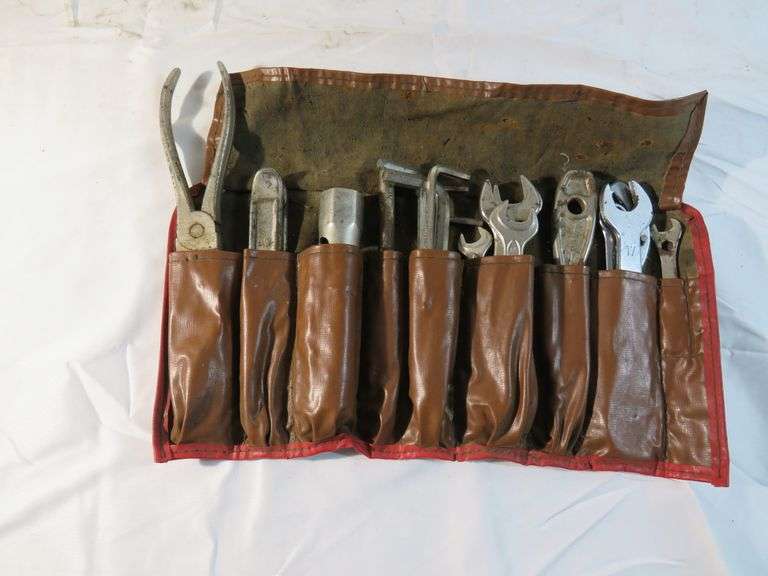 Pre 70 /2 tool kit - Auction Ohio
