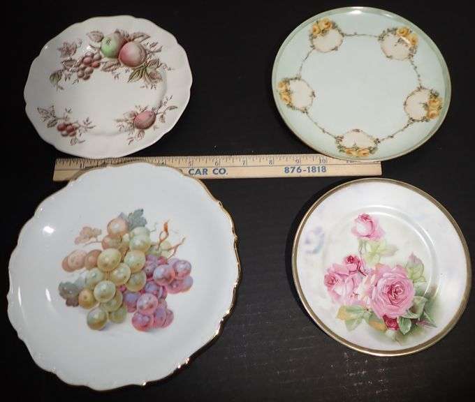 Selection of 4 beautiful 1940's collector plates - Auction Ohio