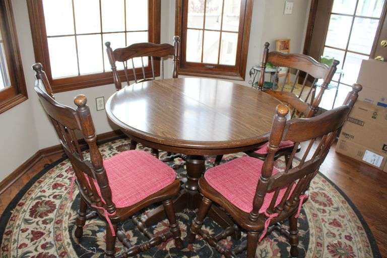 Colonial Dining Set - Auction Ohio