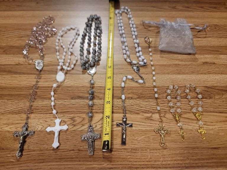 7 Assorted Rosary's - One Needs Repair - Auction Ohio