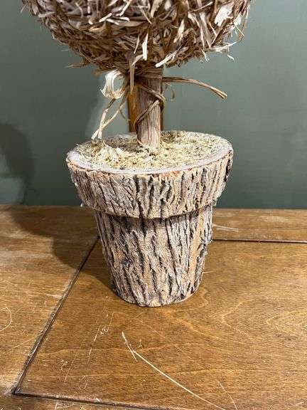 Topiary Form - Auction Ohio