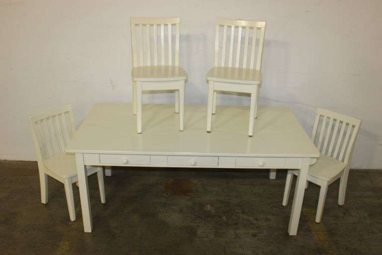 White Table & Chairs - Auction Ohio