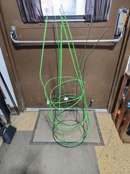 Four Cage A Tomato Cages 48'' - Auction Ohio