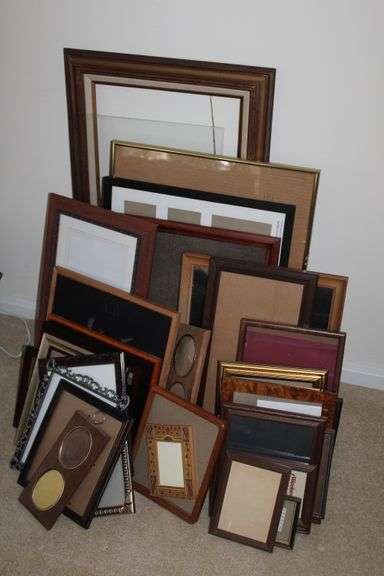 Picture & Photo Frames - Auction Ohio