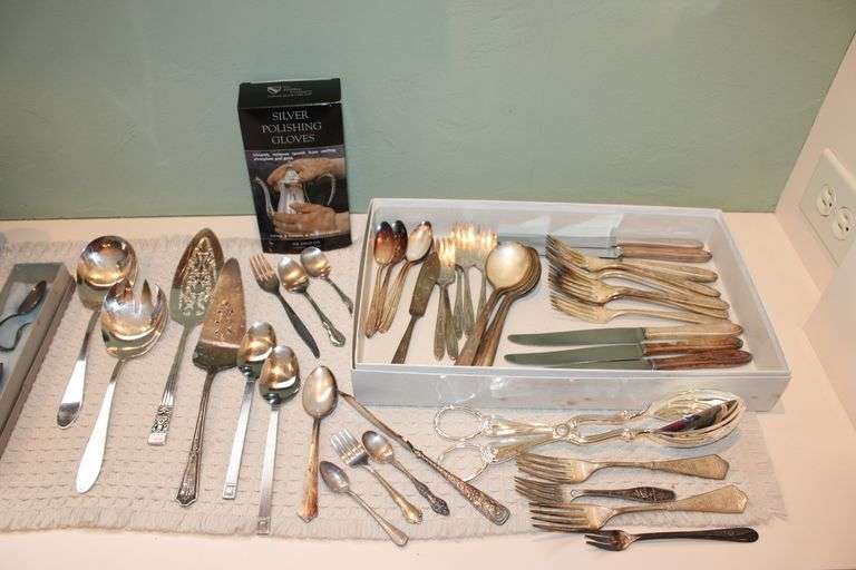 Flatware & Serving Utensils - Auction Ohio