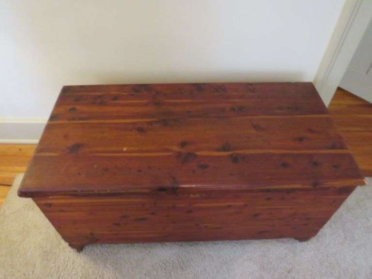 Cedar Storage Chest with Hinged Lid - Auction Ohio