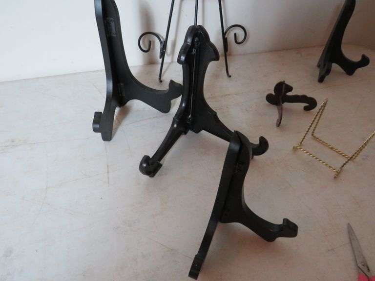 Assorted Display Stands - Auction Ohio